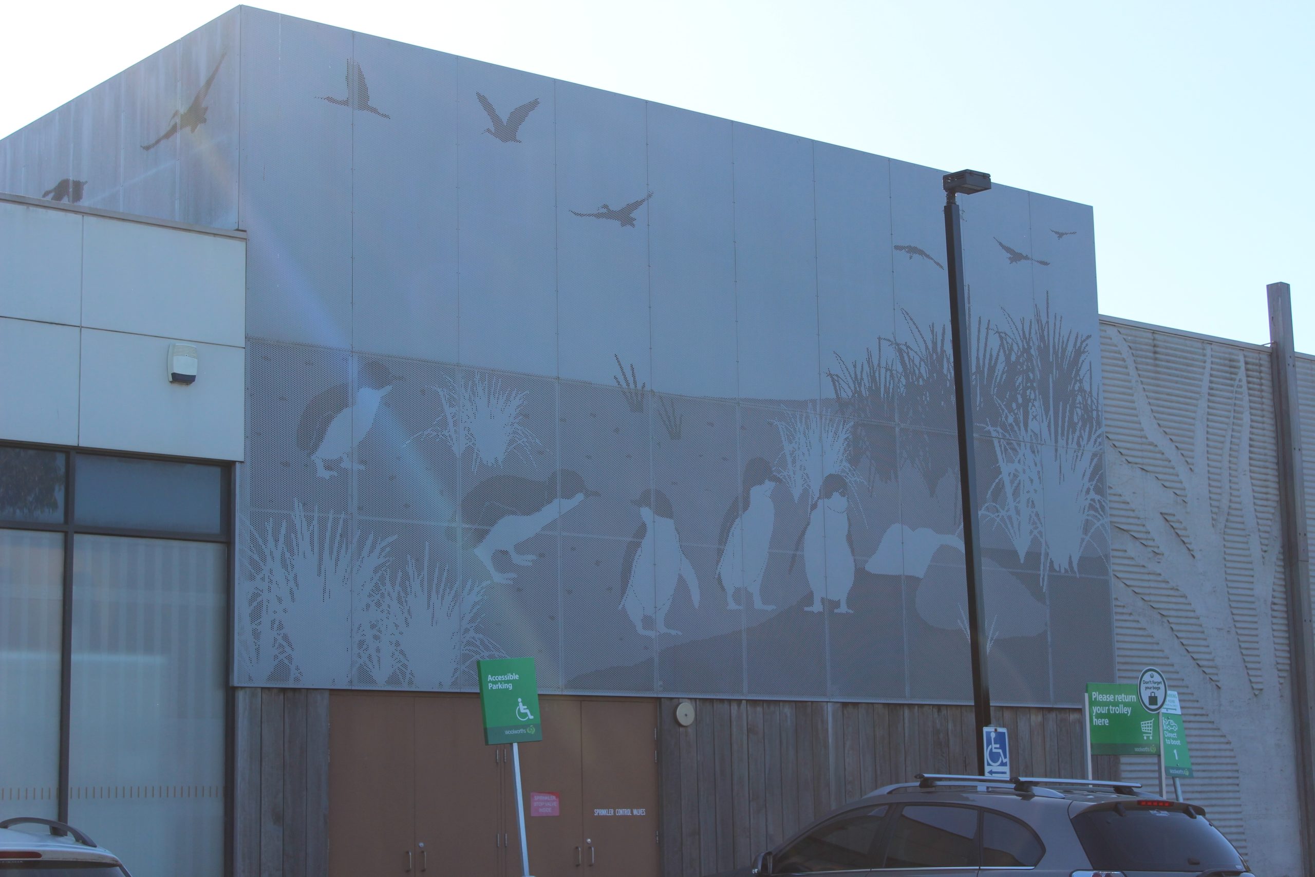 COWES SHOPPING CENTRE - Retpro